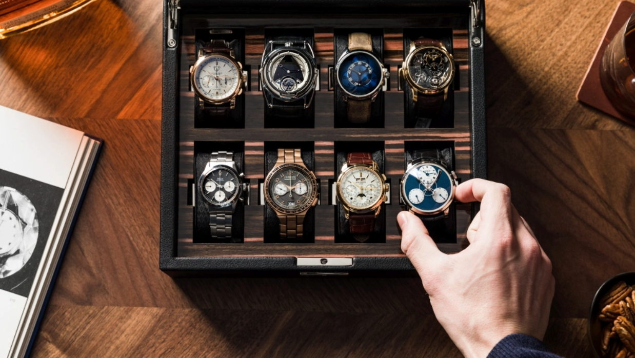 Luxury Watchmakers Double Down on Ultra-High-End Timepieces Amid Globa ...